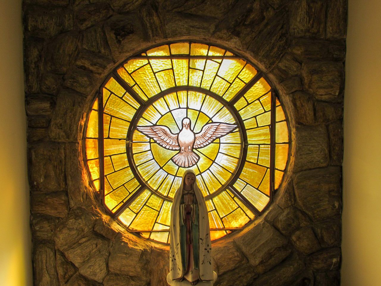 Por que Maria é chamada Esposa do Espírito Santo? - Irmãs Palotinas